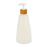 China 200ml 300ml 500ml 7oz 10oz 16oz Refillable Conical HDPE Lotion Bottle With Natural Bamboo for sale