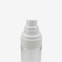 China 100ML Transparent Plastic Flat Shoulder Spray Bottle Cosmetic Fine Mist Spray Bottle for sale