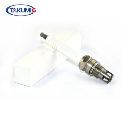 China JGS320 Generator Spark Plug R10P7 30000943 30001377 With 0.3mm Gap for sale