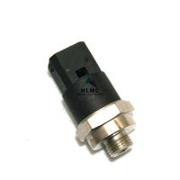 China 3962893 8156776 8143247 Engine Oil Pressure Sensor Switch Sender  Truck FH FM D12A D16A for sale