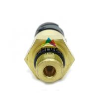 China Truck Accessories 15047336 VOE15047336 Pressure Sensor FH FH12 Sender Unit Oil Pressure Sensor for sale