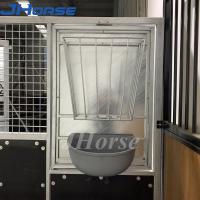 China Galvanized Portable Horse Stable with Bamboo Fillin Roof and Durable Welded Wire Mesh for sale