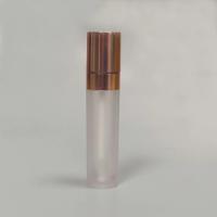 China JL-LG105A 0.33oz 7ml Custom Lipstick Tubes Round Clear Cosmetic Bottle Packages For Make Up for sale