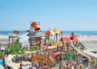 China Floating Large Water Park Construction Theme Park Hotel Outside Fiberglass Equipment for sale