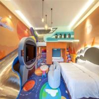 China Unlock a new experience of parent-child accommodation. The charm of the slide equipment in the hotel parent-child room for sale