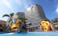 China Family Water Park Lazy River Water Slide For Children Over 10 Years Old for sale