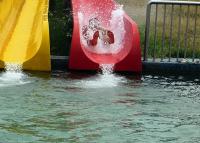 China Open / Close High Speed Water Slide Red And Blue Fiberglass Commercial Equipment for sale