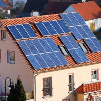 China Low price half cell photovoltaic technology china cheap wholesale shingles photovoltaic pv 390w solar panel for sale