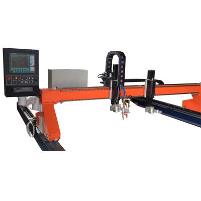 China Gantry Type CNC Plasma Cutting Machine 300A 400A 8 Torches 1kW for sale