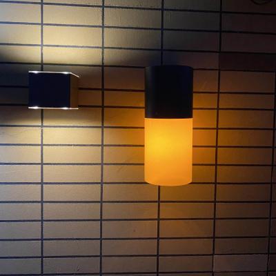 China Waterproof Wall Mounted Solar Light 5V 150mA 2000mAh Outdoor Landscape for sale
