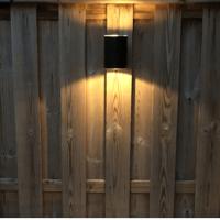 China 50 Lumen Solar Wall Light SMD LED Outdoor Fence Lamp 1200mAh Battery for sale