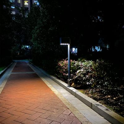 China Solar Garden Post Light Cuboid 5V 1.5W High Brightness IP65 Aluminum Outdoor Lamp for sale