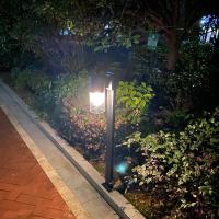 China Black Aluminum Solar Post Light 80cm Tall Dusk to Dawn 2 Modes LED for sale