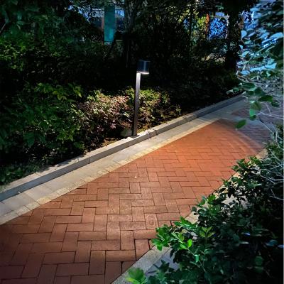 China Solar Garden Post Light 50 Lumens 600mm Aluminum Outdoor Bollard Lamp for sale