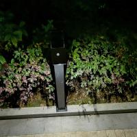 China 10W Solar Powered Motion Activated Light 500 Lumens Super Bright Aluminum Lamp Post for sale