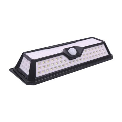 China Solar Motion Sensor Flood Light 136 LED IP65 Waterproof 2000LM Cordless Wall Light for sale
