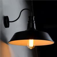 China Solar Outdoor Wall Light Dusk to Dawn Exterior Lamp with E27 Bulb 200 Lumens 5V 5W for sale