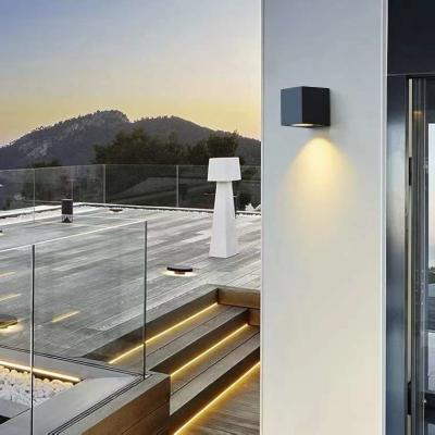 China 20 Lumens Solar Powered Wall Sconce Lighting Fixture Outdoor Aluminum IP65 for sale