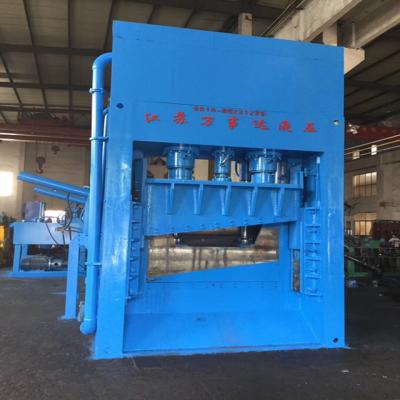 China 8000kN Hydraulic Gantry Shear With Air Cooling System For Steel Scrap Processing And Heavy Metal Recycling Plants for sale