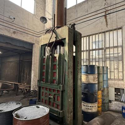 China High-Density 100Ton Vertical Cardboard Baler 350–500kg Bale Weight With Low Energy Consumption for sale