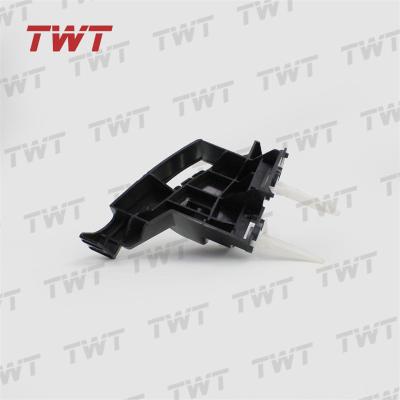 China TWT RETAINER, REAR BUMPER, UPPER RH 52562-60050 5256260050 for Toyota Lexus LX450D 460 570 2007-2012 for sale