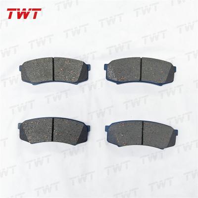 China TWT 04466-60090 Rear Disc Brake Pads Kit 0446660090 04466-60010 04466-60020 04466-60060 04466-60120 for Toyota FJ Cruiser for sale