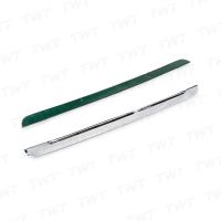 China TWT 76812-60030 Outside Back Door Tailgate Garnish Back Door 7681260030 for Toyota Lexus LX470 2002- for sale