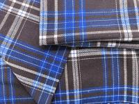 China 255GSM Anti-Wrinkle Plaid Shirt Fabric T76R32SP4 Composition for Business Casual Wear for sale