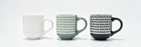 China Embossed Teardrop Pattern Two-Tone Ceramic Mugs, Raised Water Drop Textured Coffee Cups for sale