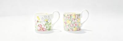 China Watercolor Floral Bone China Mugs Set of 2, Wild Flower & Tulip Printed White Ceramic Coffee Cups with Curved Handle for sale
