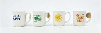 China 4 Pack Retro Positive Quote Ceramic Coffee Mugs, Happy Smile Face Inspirational Tea Cup Set for sale