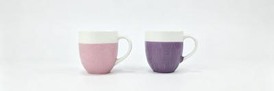 China 2 Pack Embossed Crown & Wine Bottle Ceramic Coffee Mugs, Two‑Tone Tea Cup Set for sale