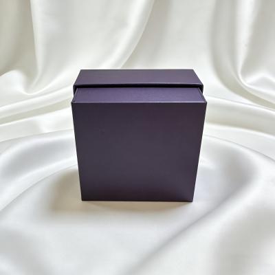 China Drawer Style Jewelry Paper Box Made of Coated Art Paper with Soft Velvet Lining and Custom Craft Options Including UV Printing for sale