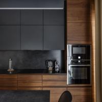 China Shaker Door Black Prefab Kitchen Cabinet Plywood Modern Wood Kitchen Cabinets for sale