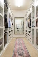 China Walk-in Wardrobe Closet Perfect Solution for Organizing Your Clothes and Accessories for sale
