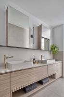 China Upgrade Your Bathroom with Our Stylish and Functional Bathroom Vanity for sale