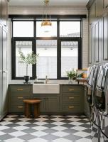 China Modern Light Luxury Solid Wood High Quality Customized Laundry Cabinet For Villa for sale