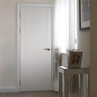 China Custom Modern Design Solid Wood Interior Doors For Houses for sale