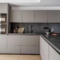 China Customizable Size Modern Kitchen Cabinet Set and OEM/ODM Supported for Global Distributors for sale