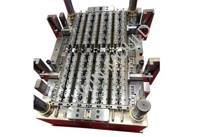 China Low Volume Plastic Multi Cavity Injection Mould Custom For Medical Parts for sale
