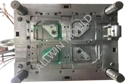 China Precision Plastic Hot Runner Injection Molding Low Run 4 Cavity for sale