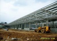 China Durable Steel Structure Warehouse Portal Structure Frame With Long Overhang for sale