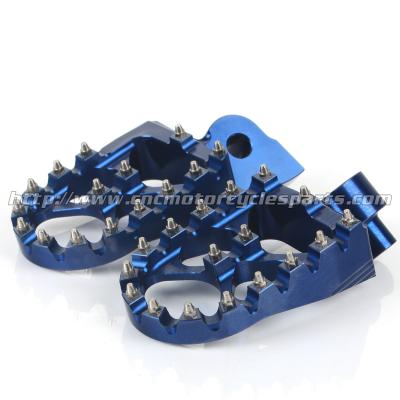 China CNC Milled Dirt Bike Foot Pegs With Removable And Replaceable Teeth for sale