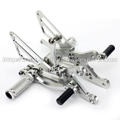 China Wear Resistance Motorcycle Rear Set Footrests CNC Aluminum Parts for sale