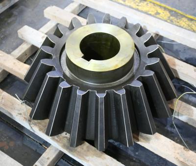 China Custom Bevel Pinion Gear 1.5 Module 20 Degree Pressure Angle Steel Ground Finish for sale
