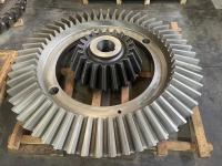 China High Strength Steel Straight Bevel Gear 2.5 Inch Pitch 15 Teeth HRC 58-62 Hardness for sale