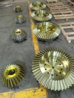 China Custom Large Module Straight Bevel Gear 200mm-1700mm Diameter HRC 58-62 for sale