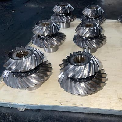 China Customized Direction Bevel Gear Grinned Surface Hardness HRC45-62 Diameter 50-2300mm for sale