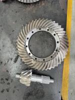 China Ruida High Precision Spiral Bevel Gear 800mm Diameter for Crusher Reducer Accessories for sale