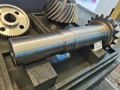 China Sturdy 29 Spline Heavy Duty Right Hand Spiral Bevel Gear Set HRC 58-63 for Industrial Machinery for sale